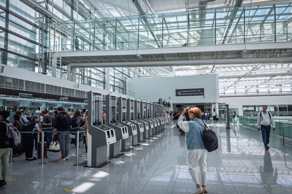 Greece Bypasses EU Biometric Checks for UK Tourists This Summer ...